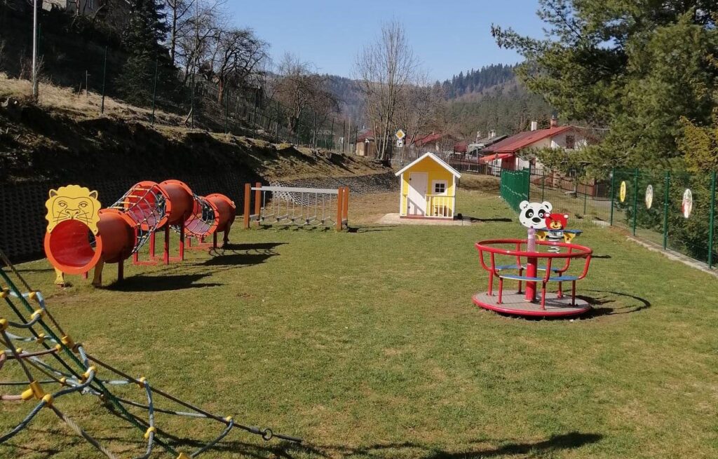 Ohliadnutie sa za rokom 2023: Obľúbené farby, typy a novinky vo svete ...